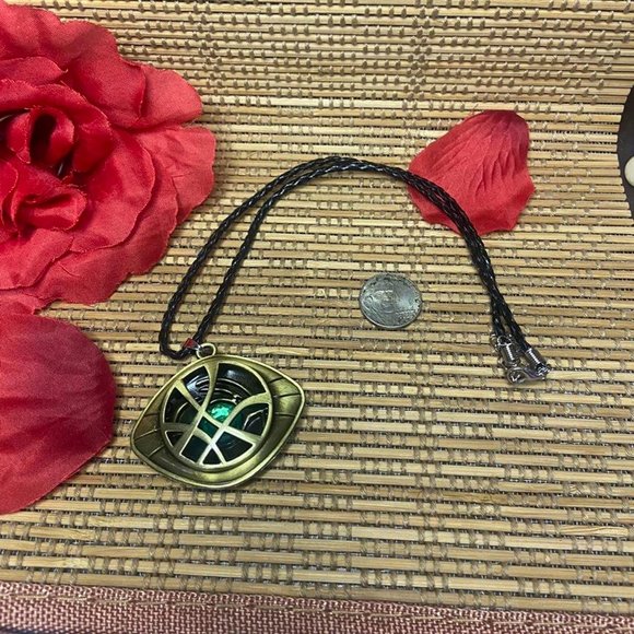 Marvel | Jewelry | Retro Deadstock Gold Tone Doctor Strange Marvel Time ...